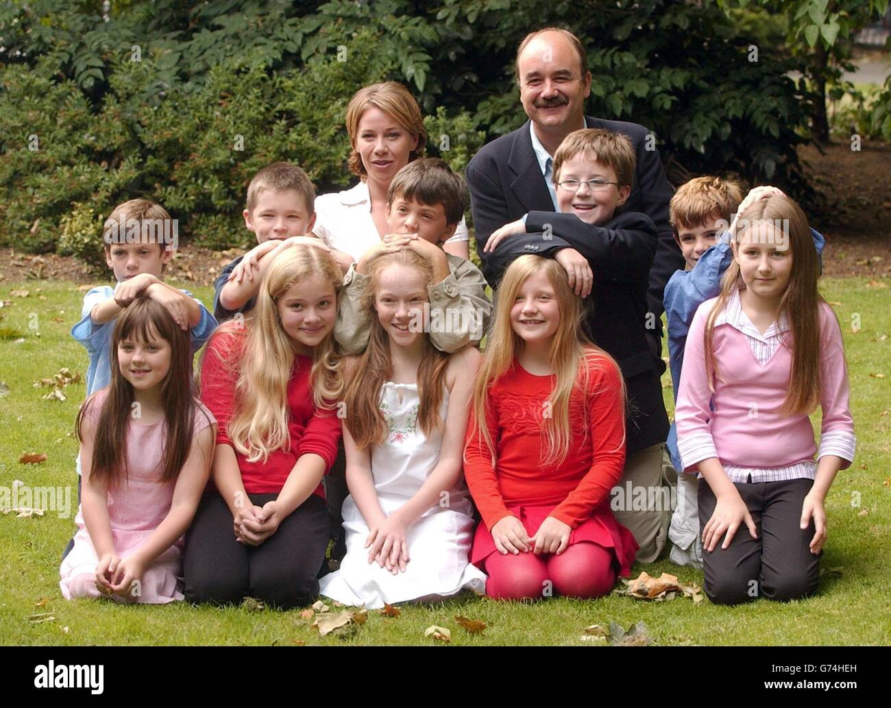 Actors from back stage hi-res stock photography and images - Alamy