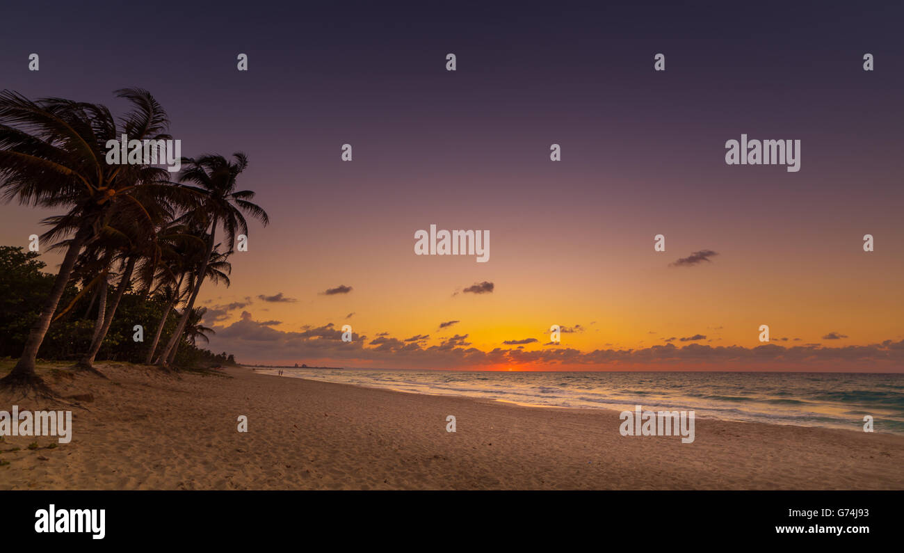 Jamaica beach sunset hi-res stock photography and images - Alamy