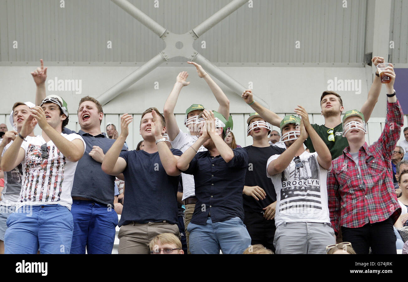 Birmingham bears v nottinghamshire outlaws hi-res stock photography and ...