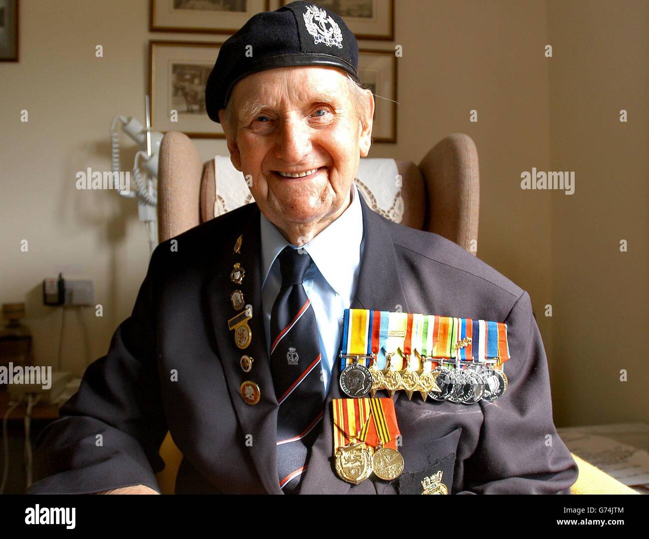 First World War veteran - Cenotaph Stock Photo - Alamy