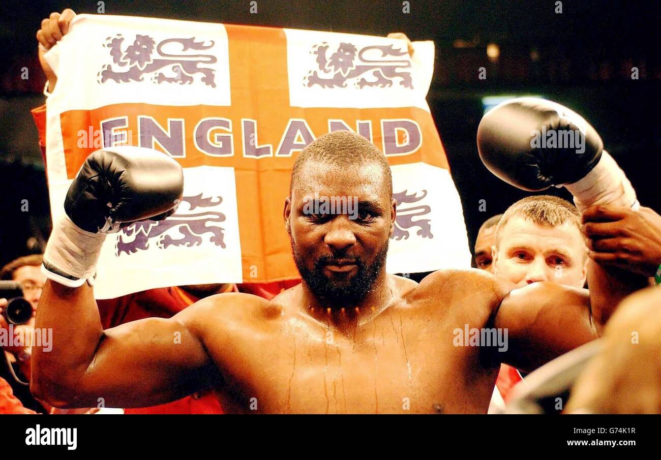 Danny Williams v mike Tyson heavyweight contest Stock Photo - Alamy