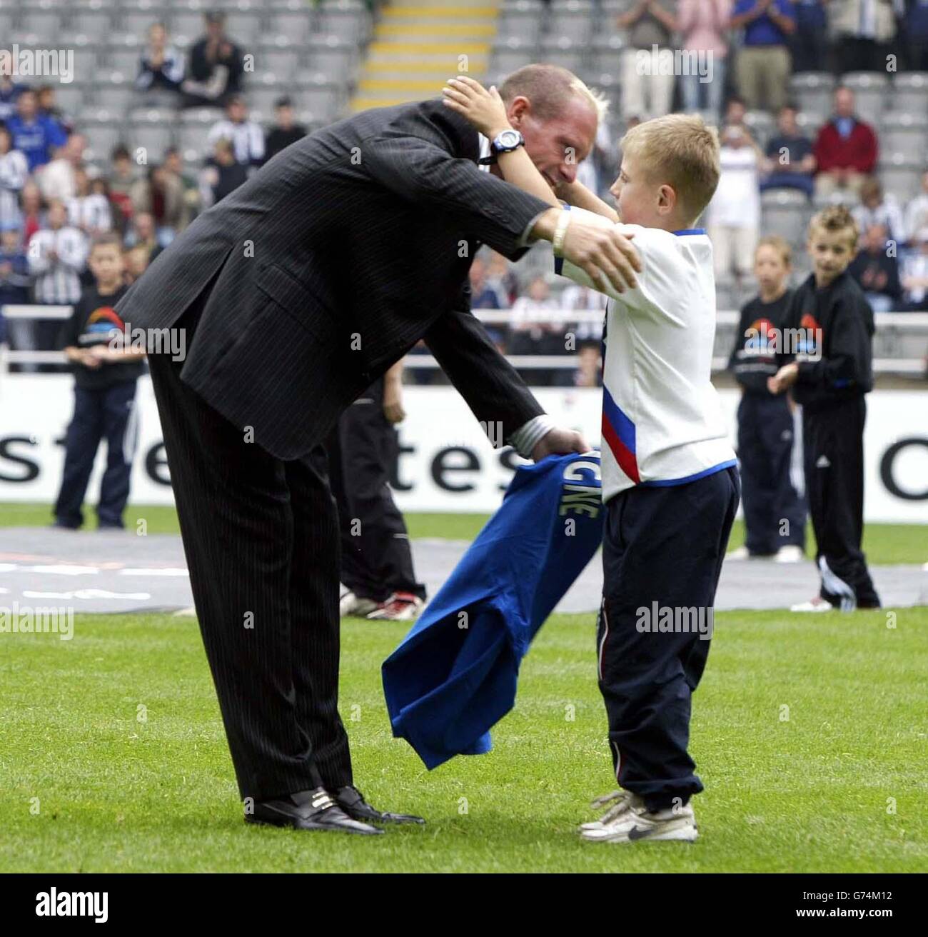 Football gazza gascoigne hi-res stock photography and images - Alamy