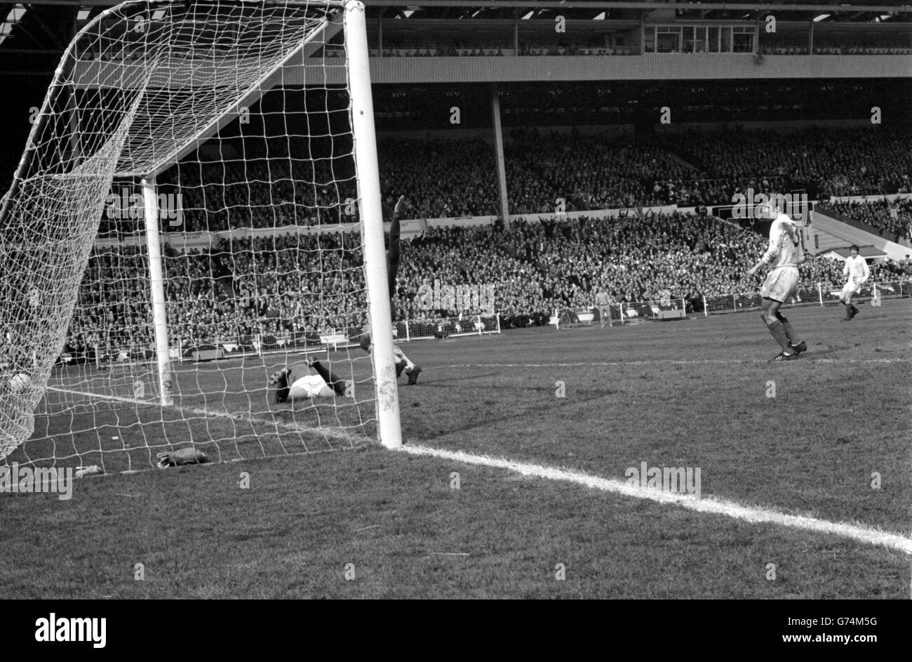 Gary sprake hi-res stock photography and images - Alamy