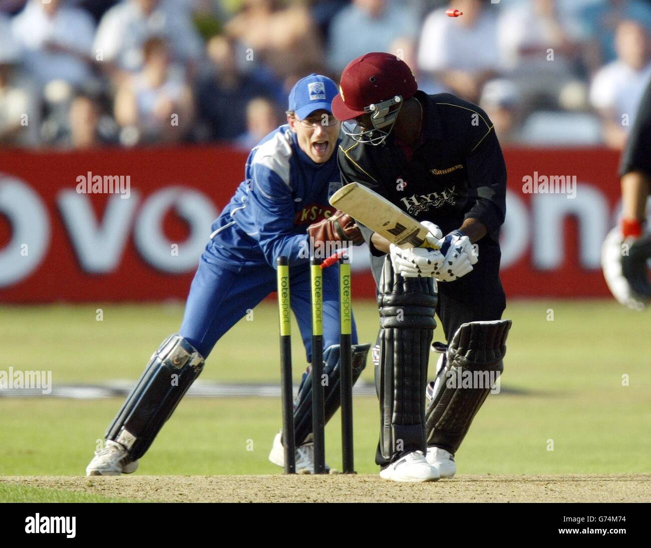 Cricket carl greenidge hi-res stock photography and images - Alamy