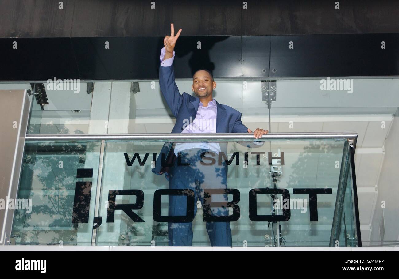 Will Smith I, Robot premiere Stock Photo - Alamy