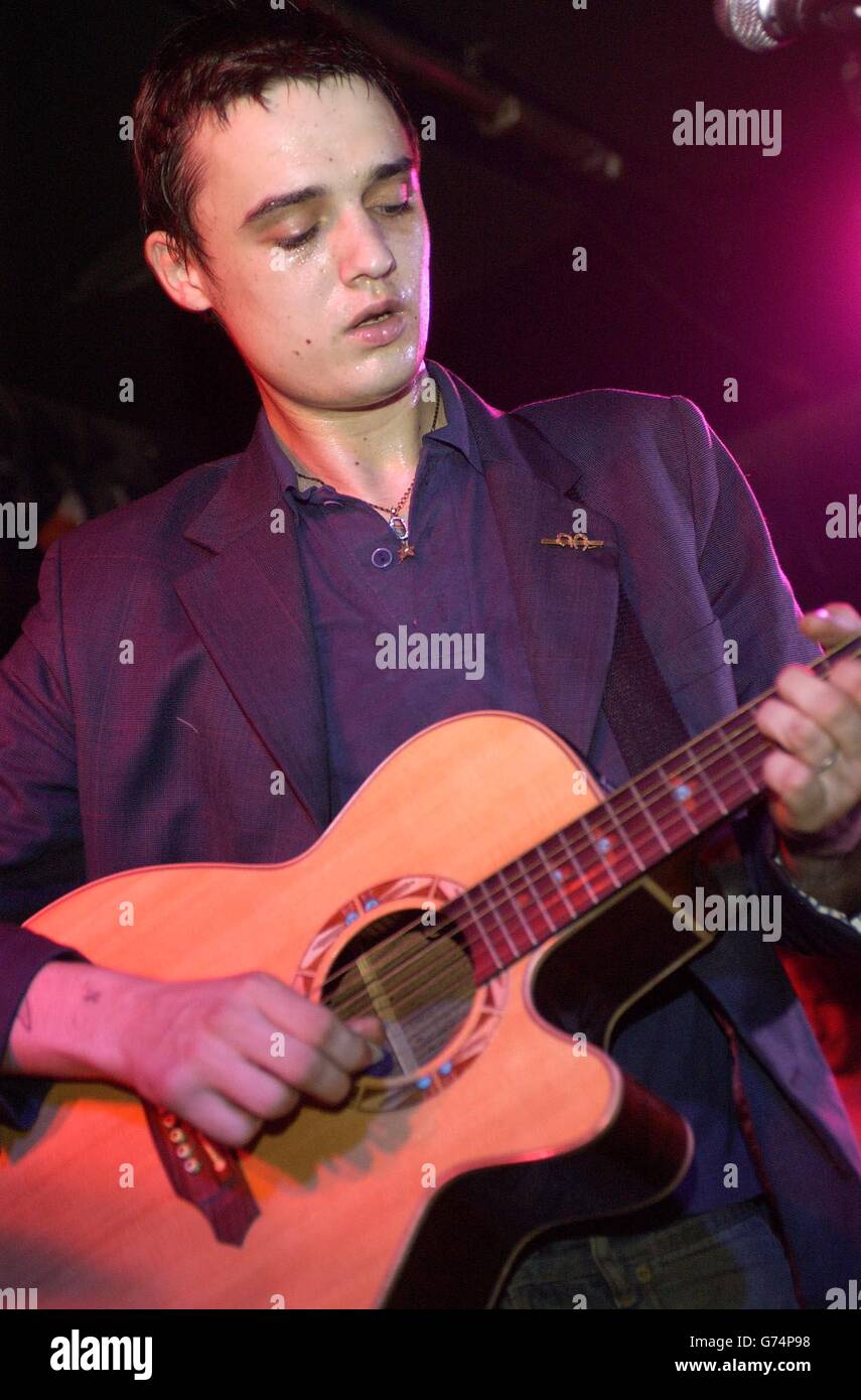 Pete Doherty Performs Live Stock Photo - Alamy