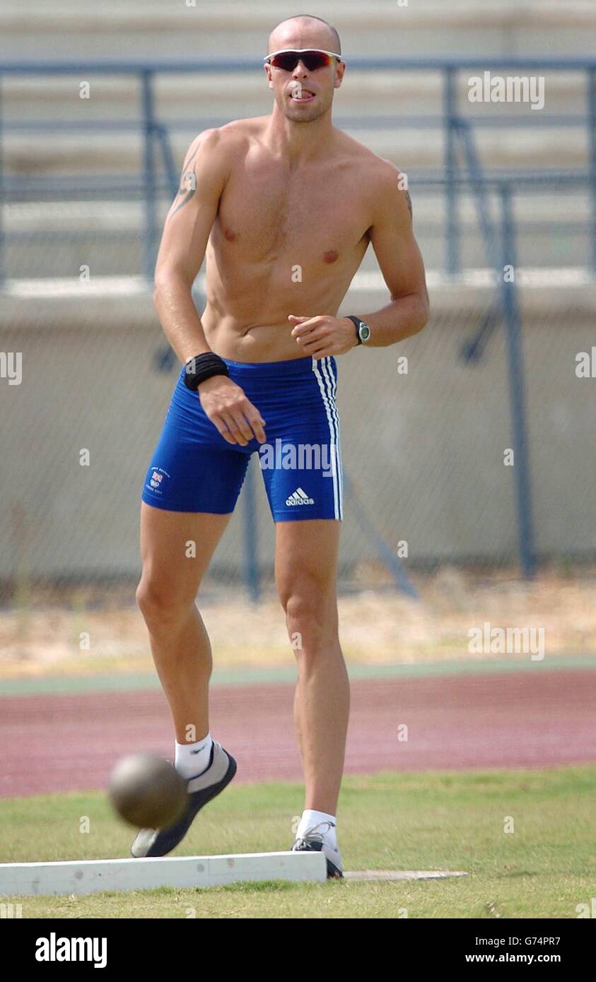 Dean macey teamgb olympic holding camp hi-res stock photography and ...