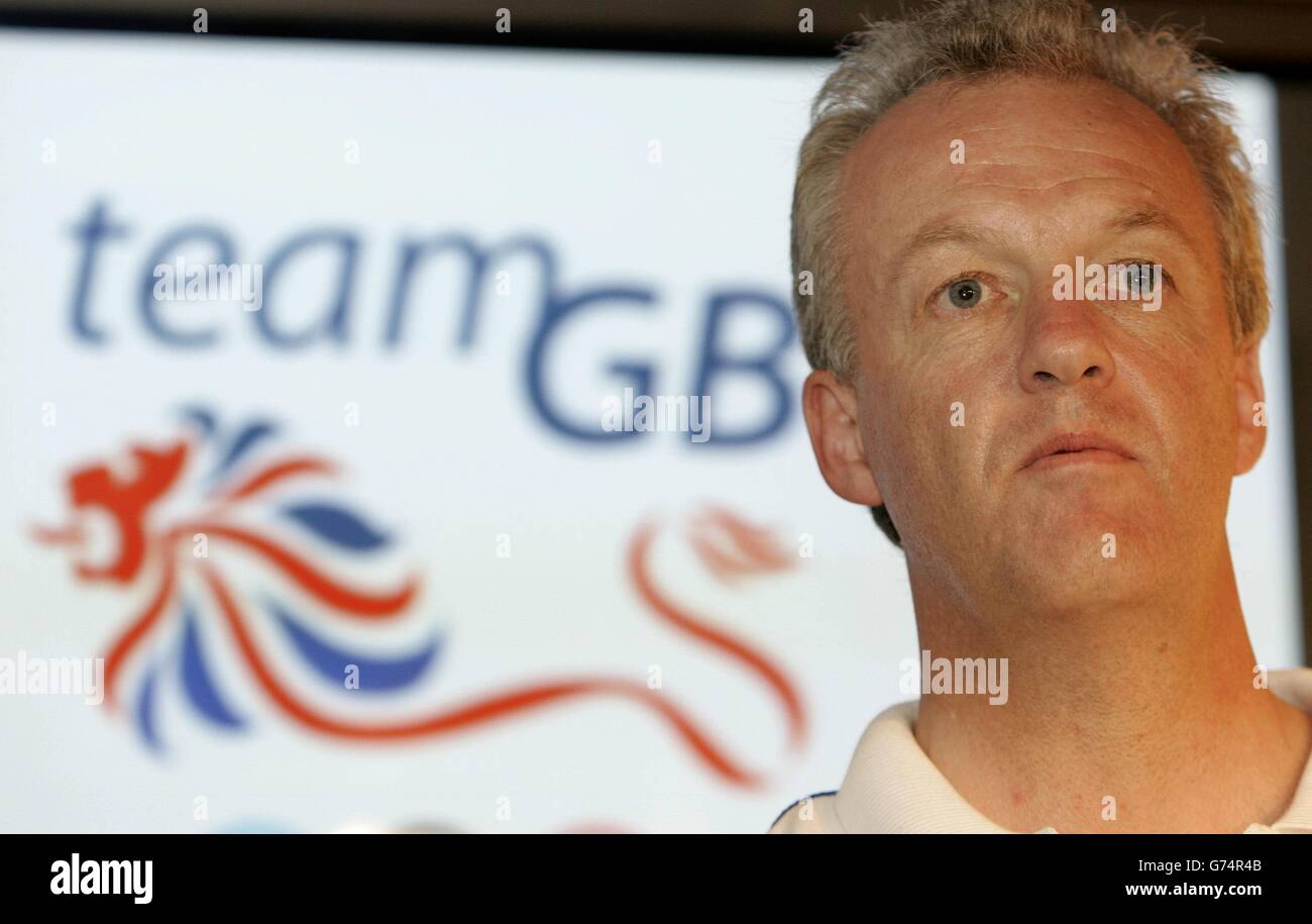 Simon Clegg press conference Stock Photo - Alamy
