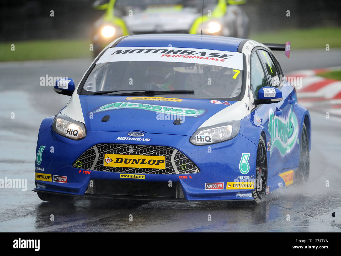Motor Racing - Dunlop MSA British Touring Car Championship - Oulton ...