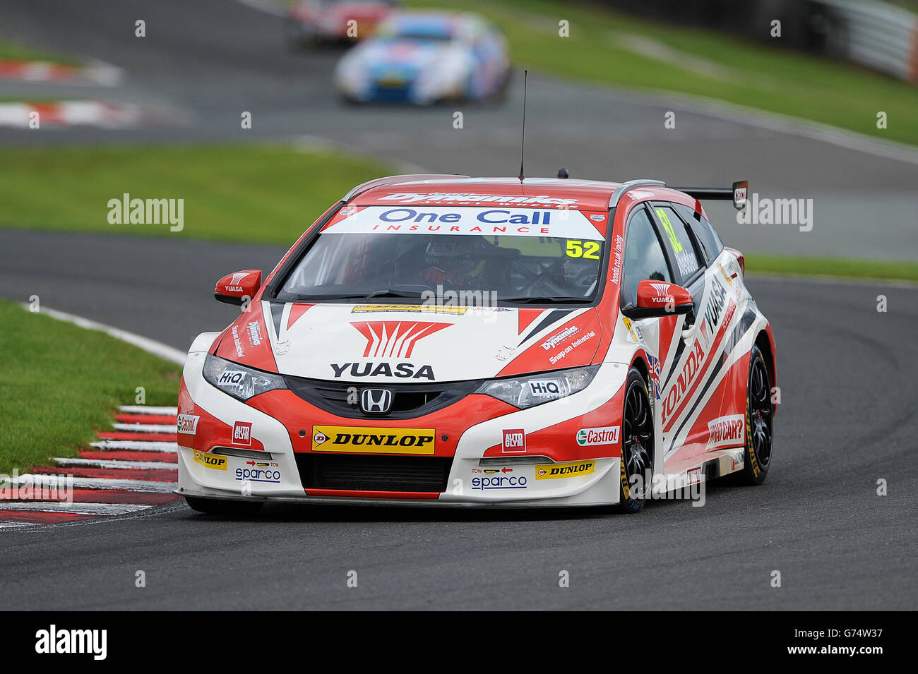 Motor Racing - Dunlop MSA British Touring Car Championship - Oulton ...