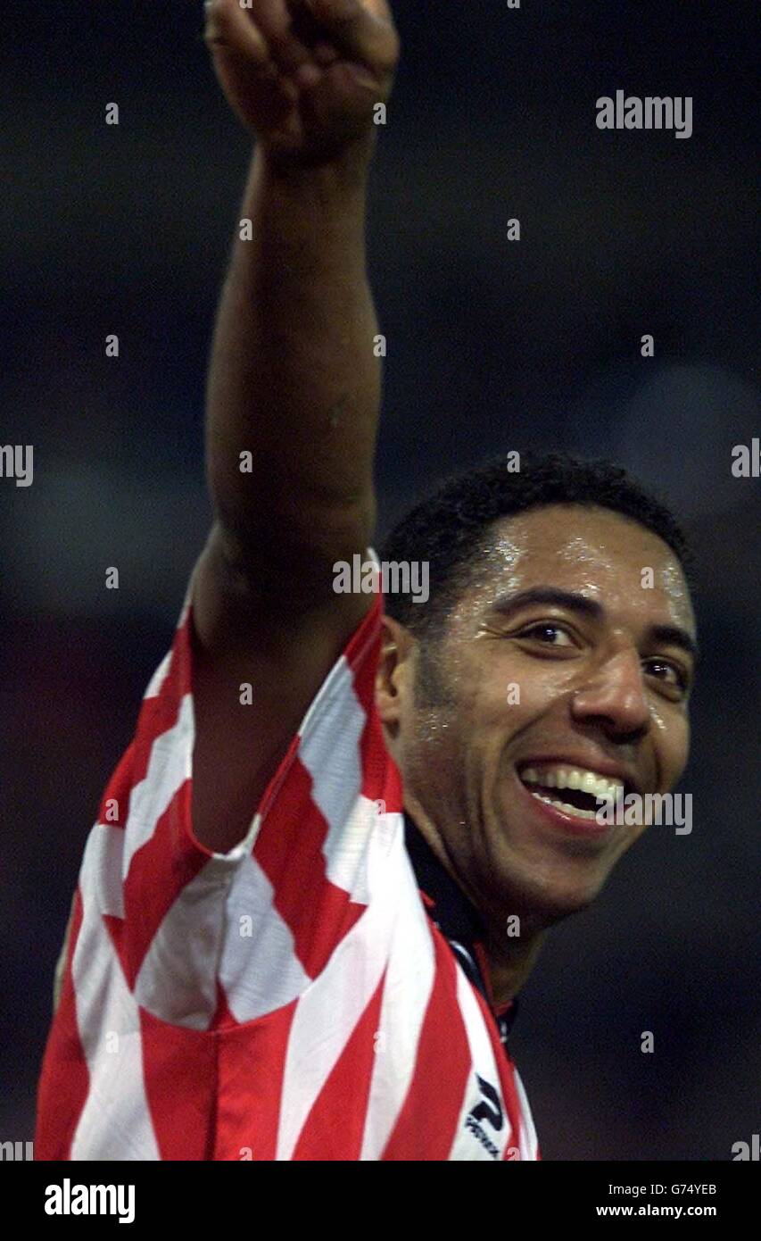 Sheffield uniteds carl asaba celebrates scoring his sides first hi-res ...