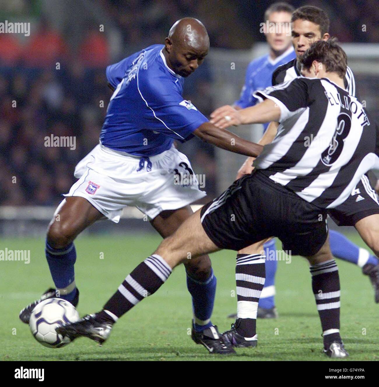 Newcastle uniteds robbie elliott hi-res stock photography and images ...