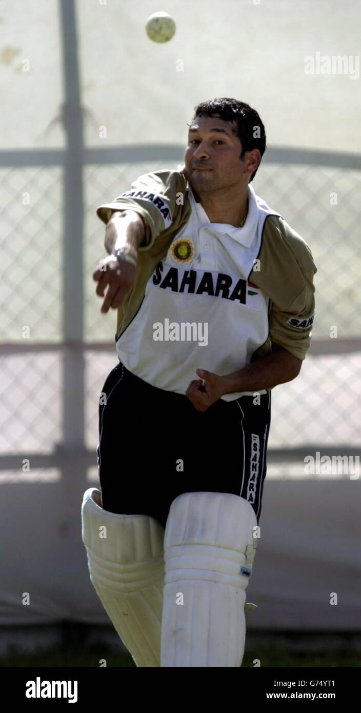 Sachin Tendulkar Bowling