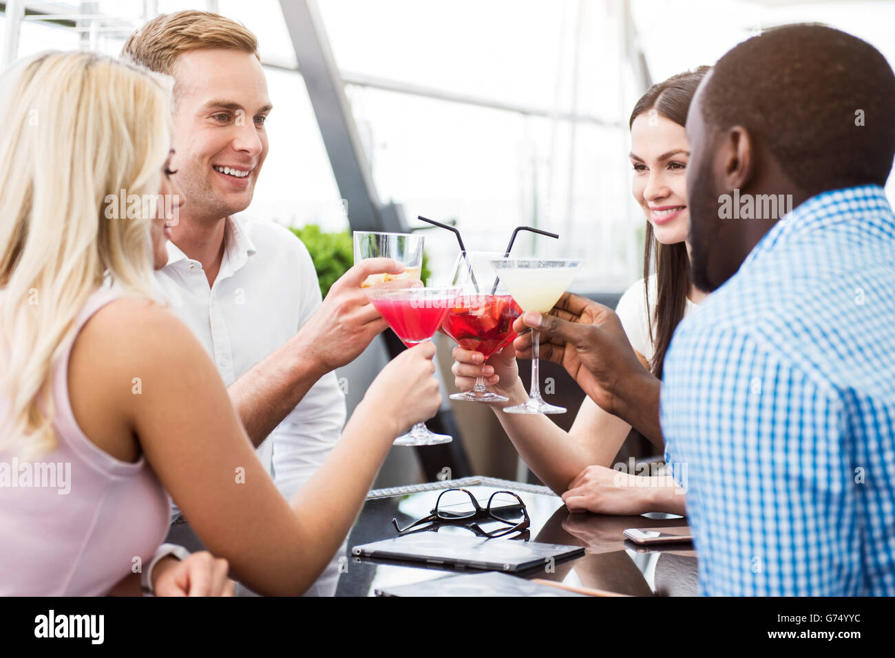Positive friends hi-res stock photography and images - Alamy