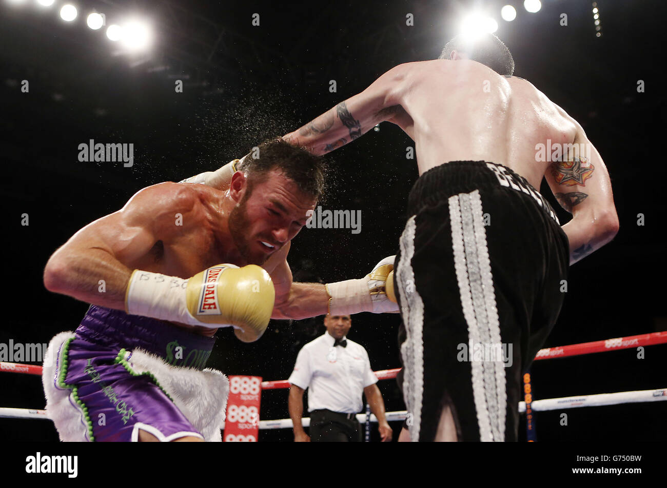 Boxing braehead arena hi-res stock photography and images - Alamy