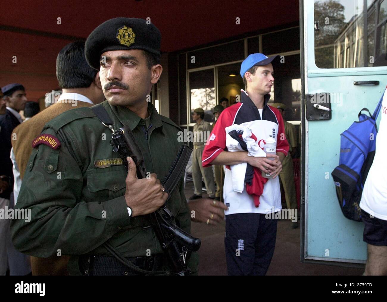 An armed India Army Commando Stock Photo - Alamy