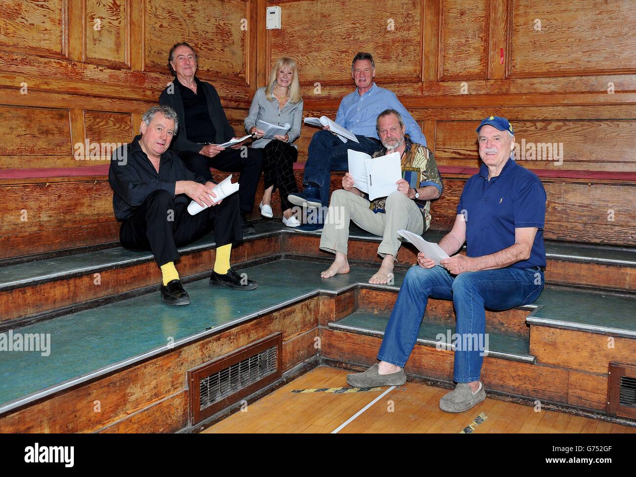 Terry Jones, Eric Idle, Carol Cleveland, Michael Palin, Terry Gilliam ...