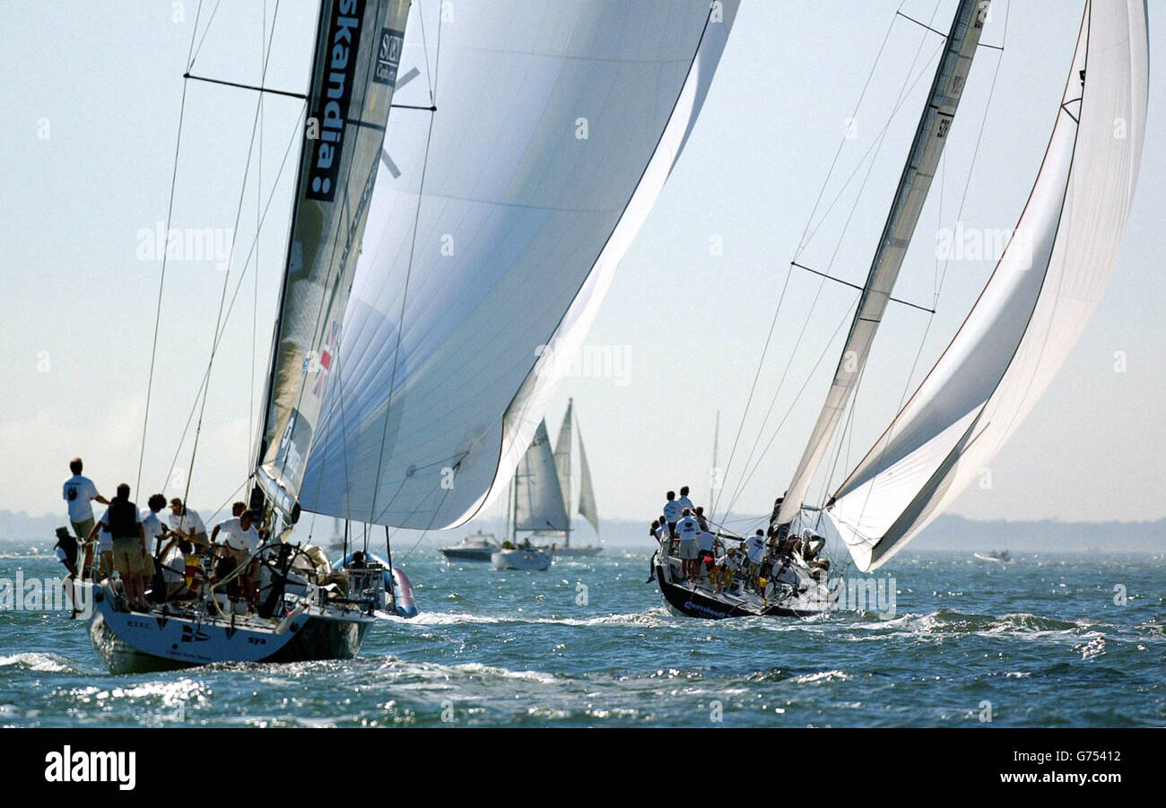 Cowes regatta queen's cup hi-res stock photography and images - Alamy