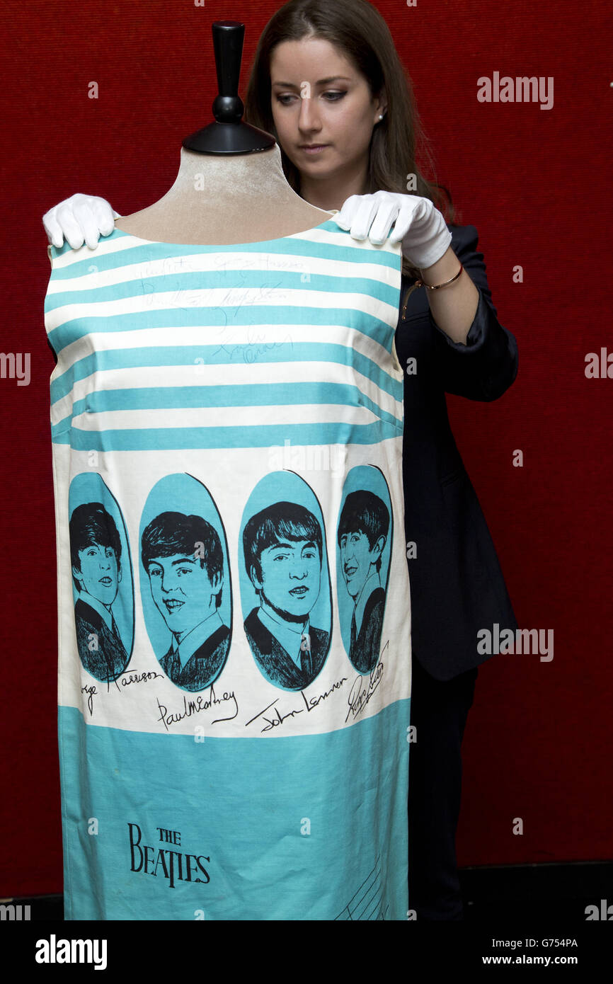 Beatles dress hi-res stock photography and images - Alamy