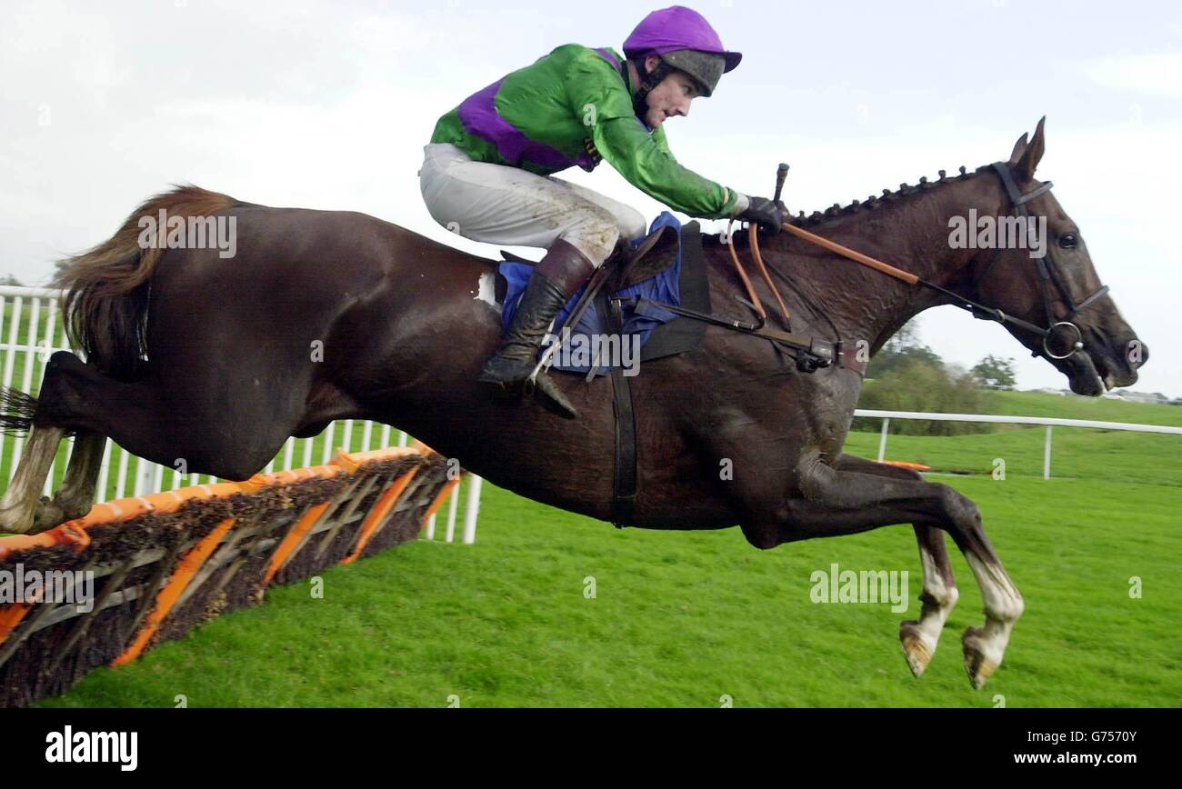 Tintern abbey chepstow hi-res stock photography and images - Alamy