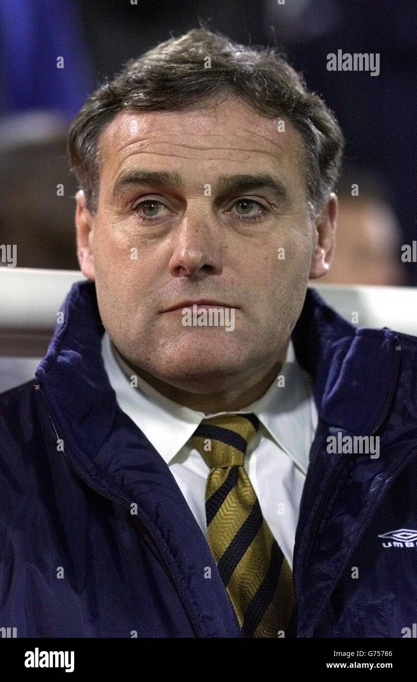 Wolves' manager David Jones during the Nationwide Division One game ...