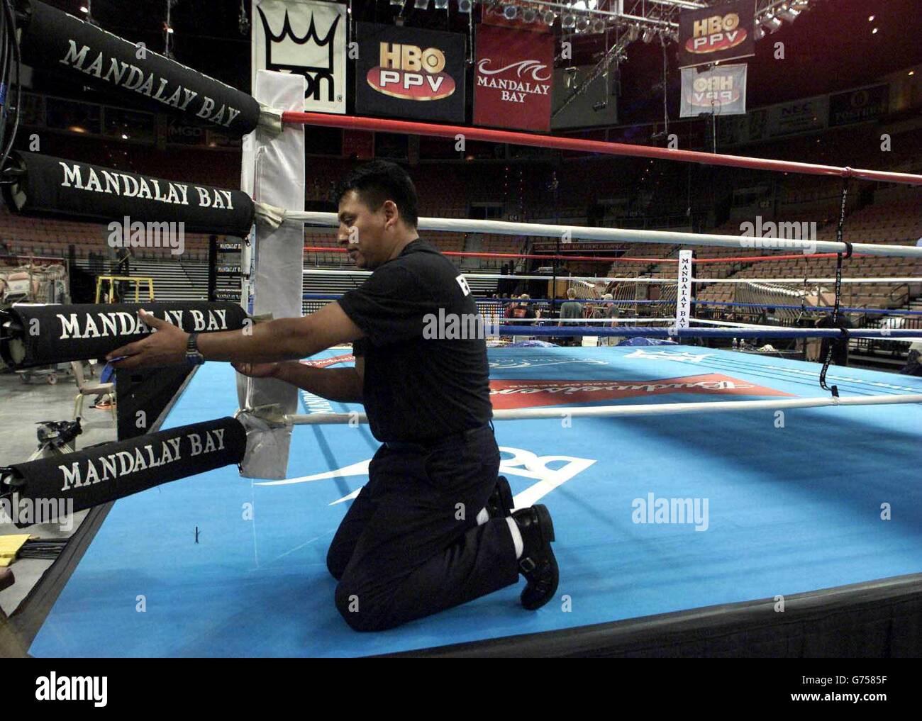Lennox Lewis V Hasim Rahman/ Preparations Stock Photo - Alamy