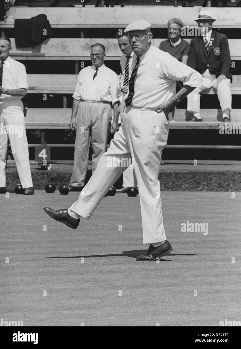 English bowls association championship hi-res stock photography and ...