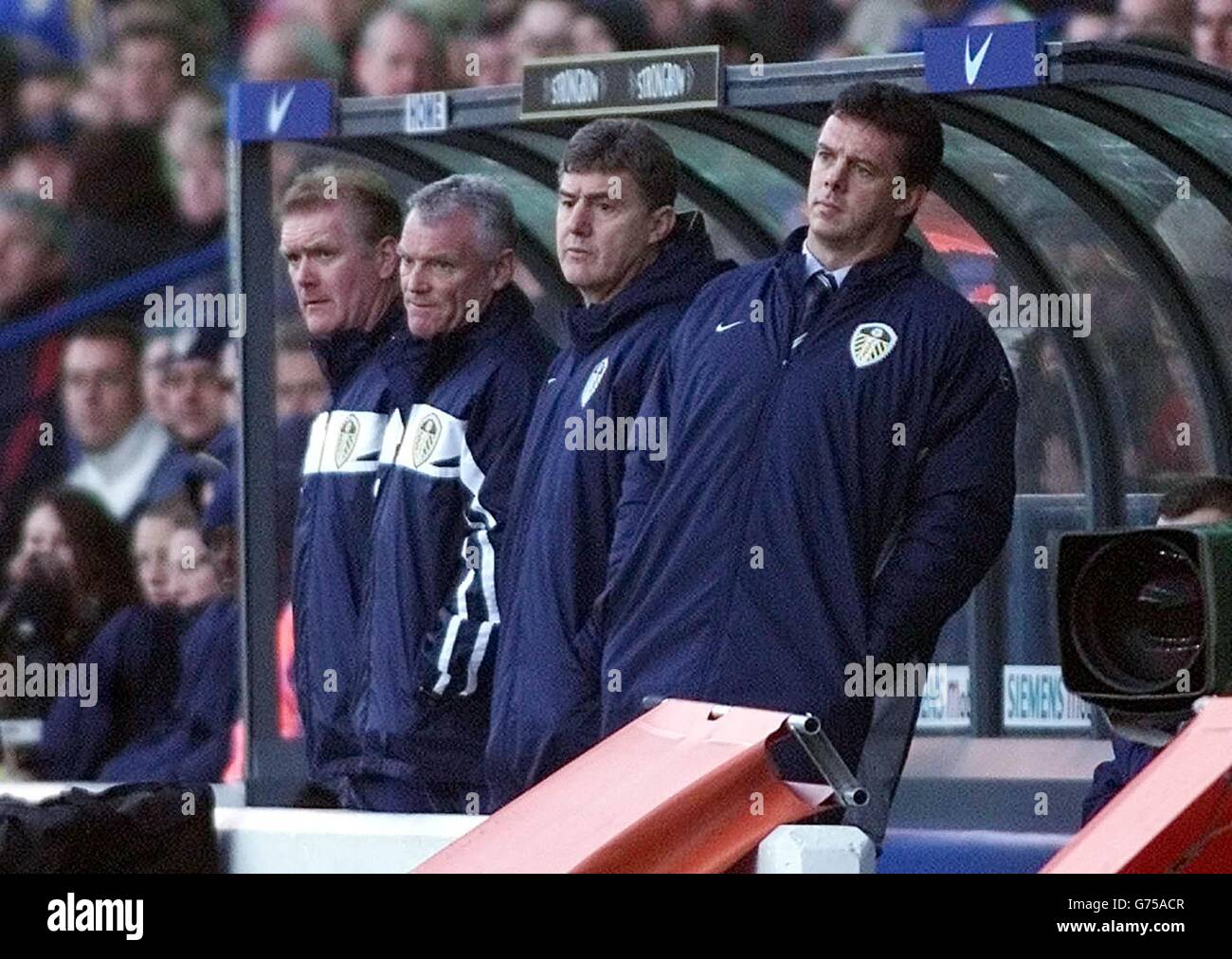 Leeds uniteds manager david oleary hi-res stock photography and images ...