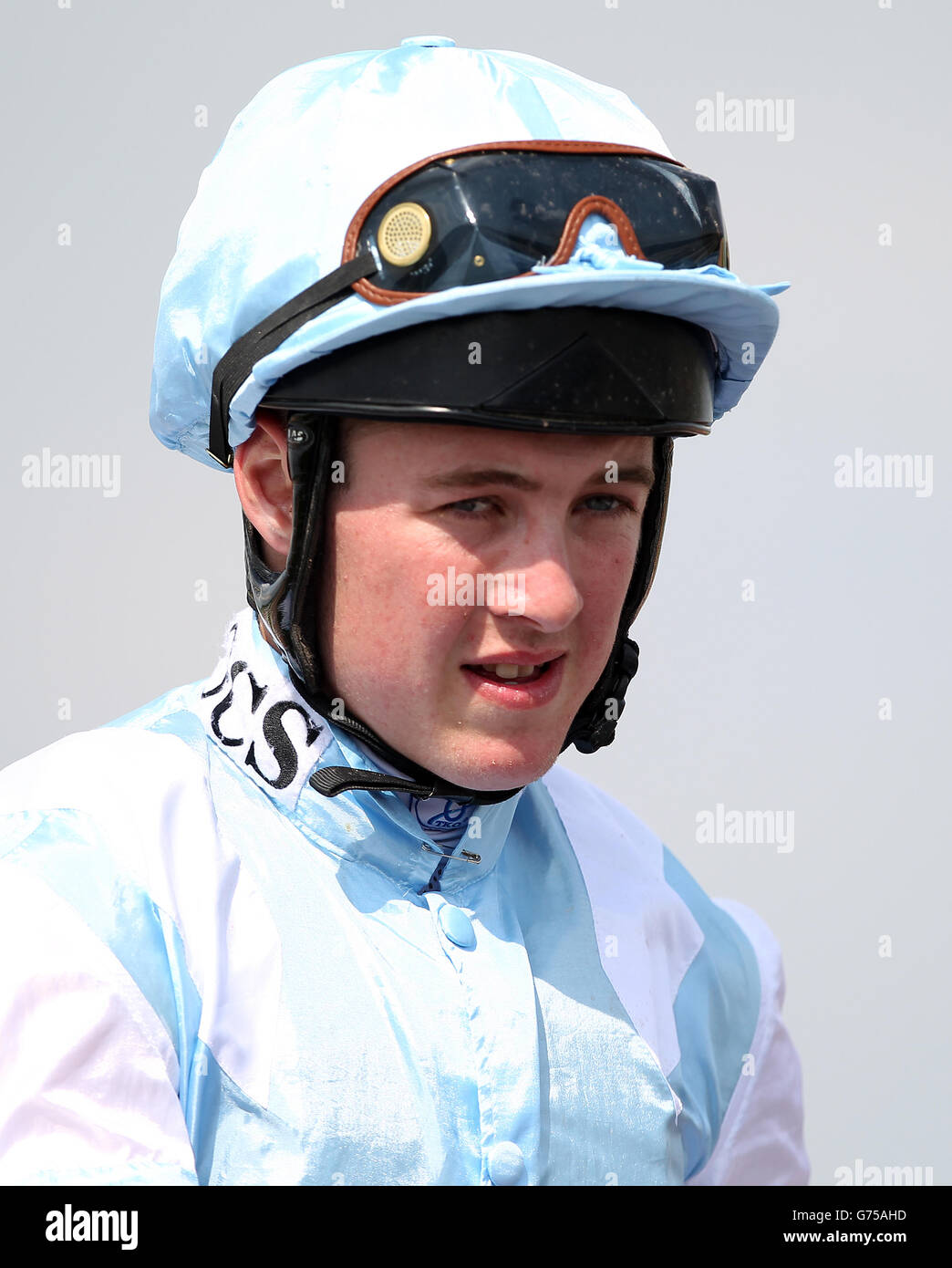 Horse Racing - Southwell Racecourse. Shane Gray, Jockey Stock Photo - Alamy