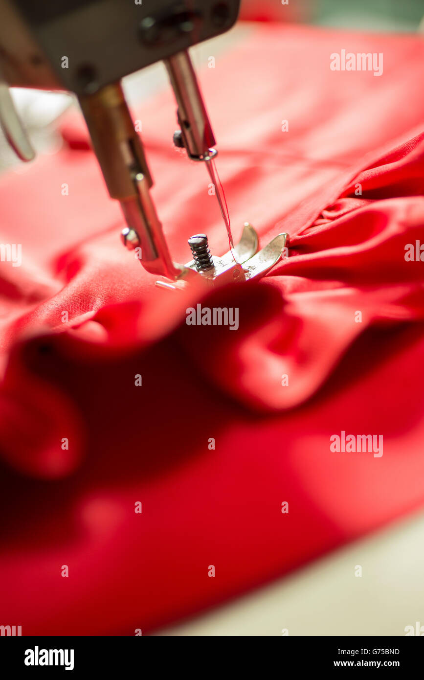 Machine sew red hi-res stock photography and images - Alamy