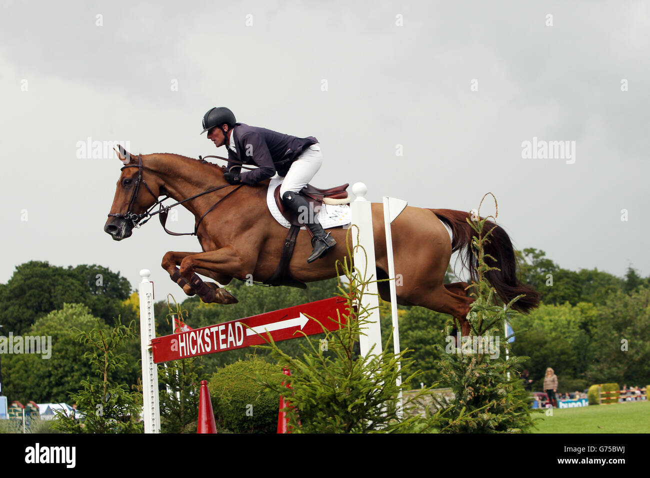Great Britain's Guy Williams riding Casper De Muze wins the Bunn ...