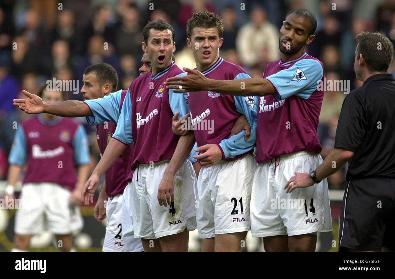 West Ham's Don Hutchison (left), Michael Carrick (centre) and Frederic ...