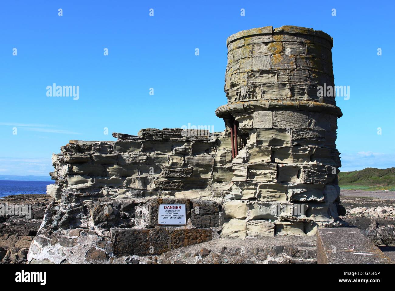 Dunure hi-res stock photography and images - Alamy