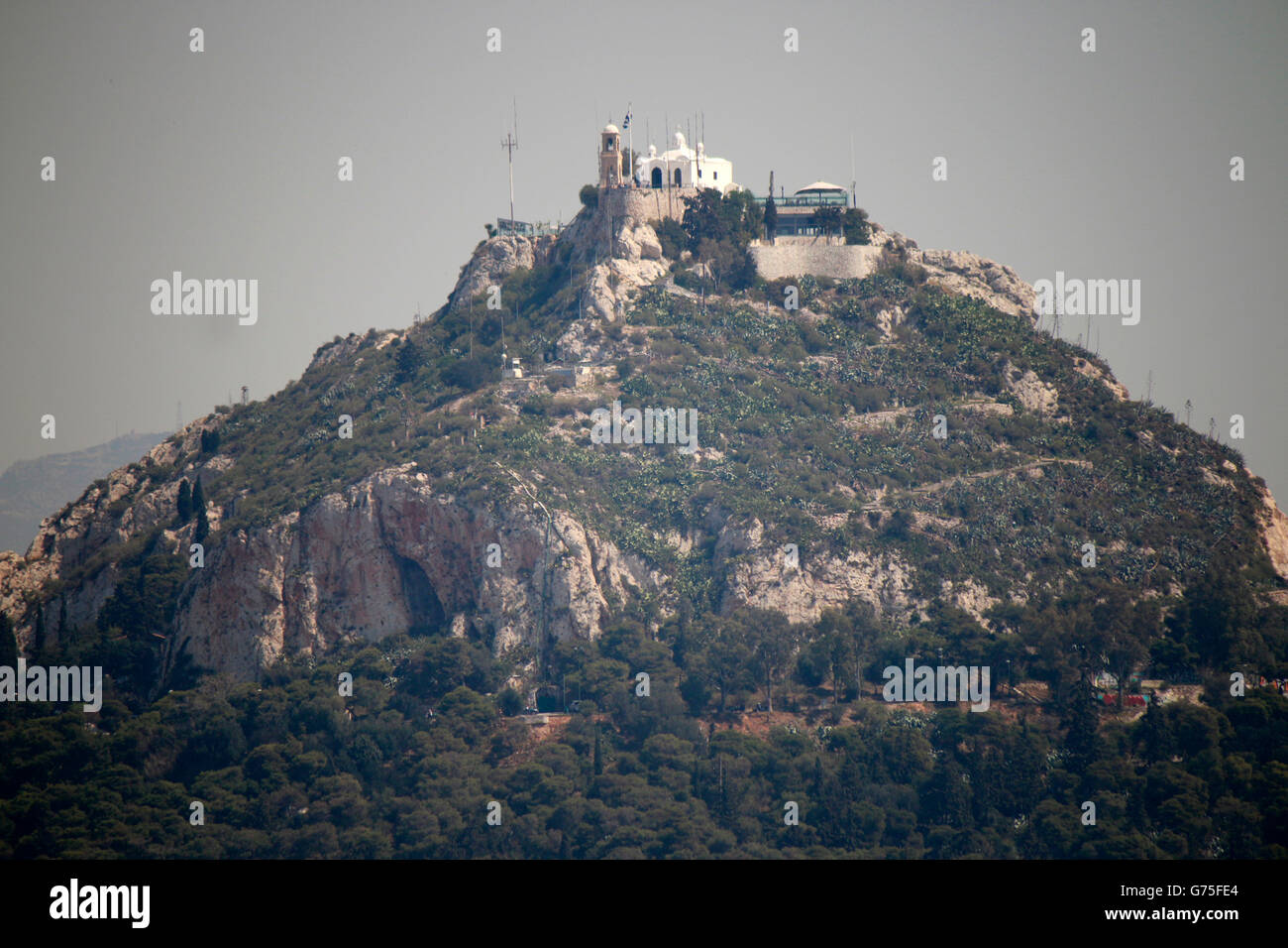 die Sankt-Georgs-Kapelle (Agios Georgios) auf dem Lykabettus ...