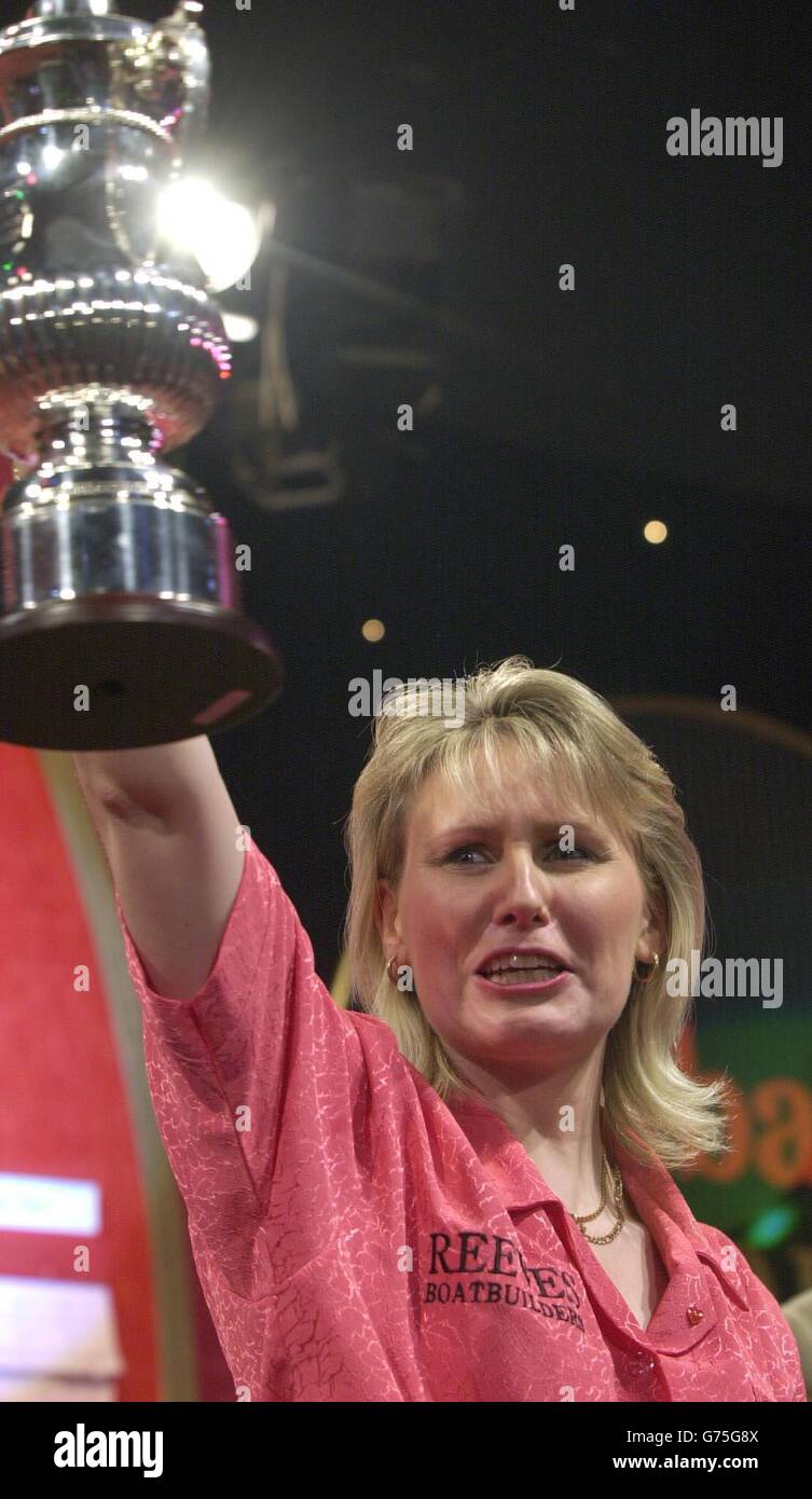 Womens World Darts Championship Stock Photo - Alamy