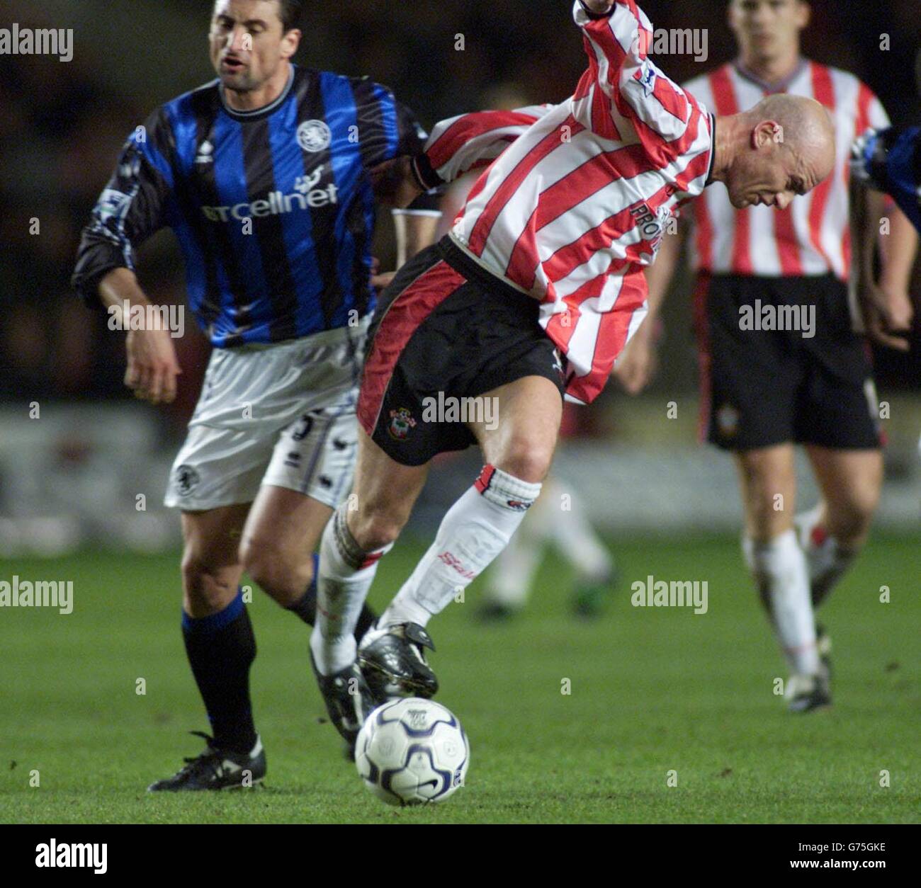 Fouls chris marsden southampton hi-res stock photography and images - Alamy