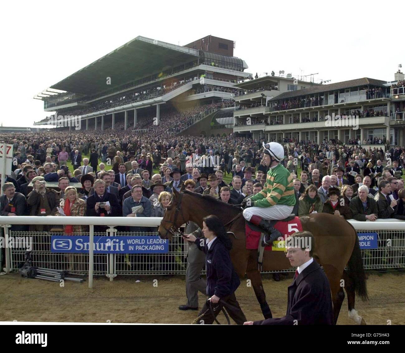 Istabraq cheltenham racing hi-res stock photography and images - Alamy