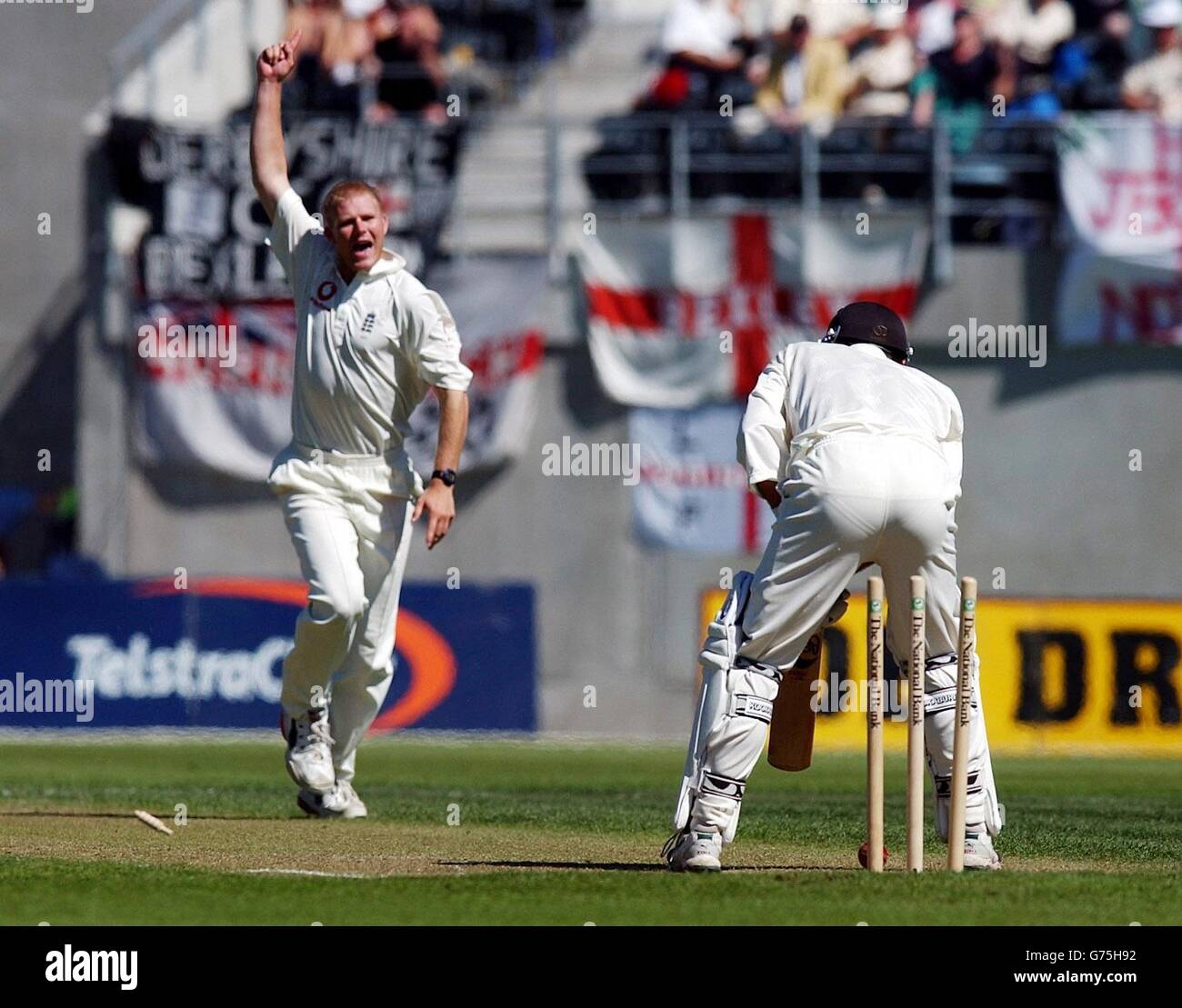 England and yorkshire fast bowler hi-res stock photography and images - Alamy