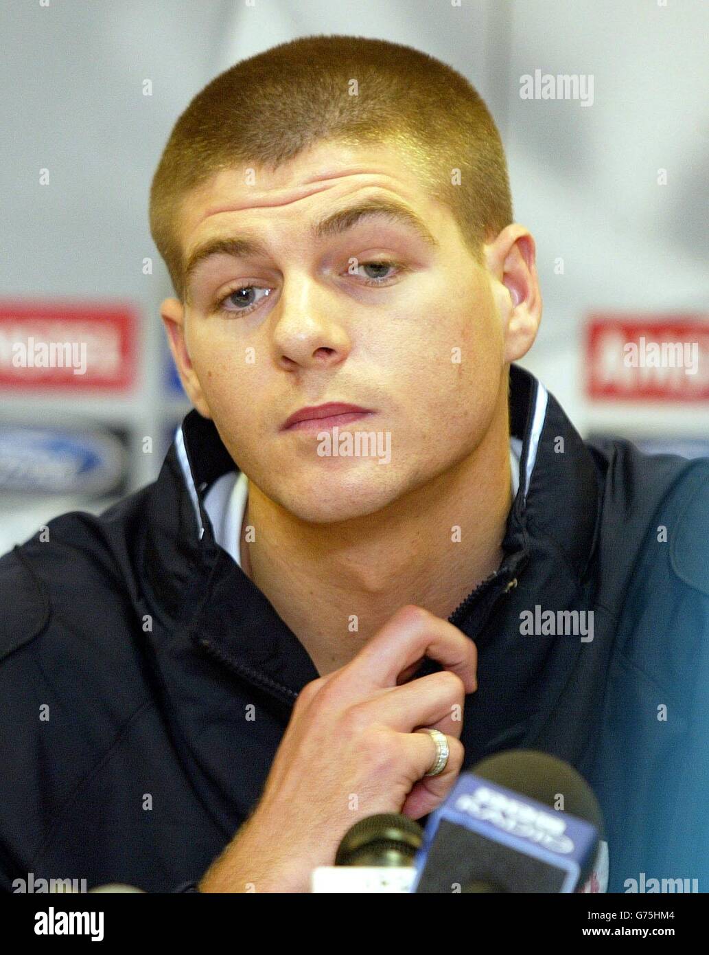 Champions league match Gerrard Stock Photo - Alamy