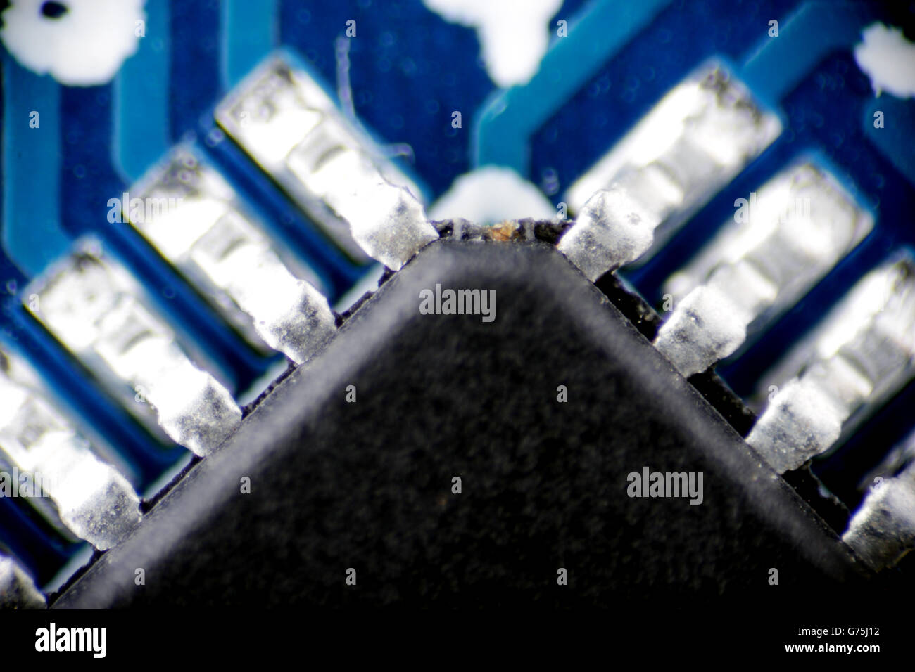 macro photo of electronic circuits on the pcb board Stock Photo - Alamy