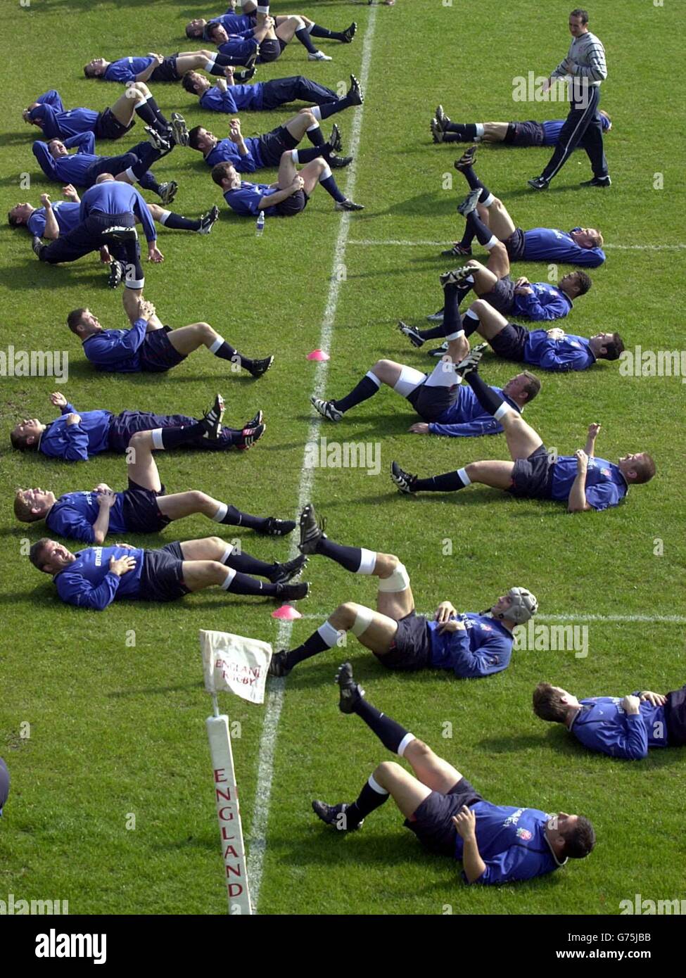 England Rugby Union practice. England warm up for rugby practice at the ...