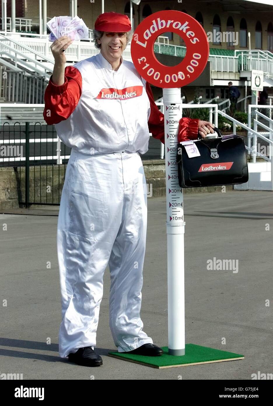 Britain's tallest man, 7ft 6" Chris Greener has teamed up with ...