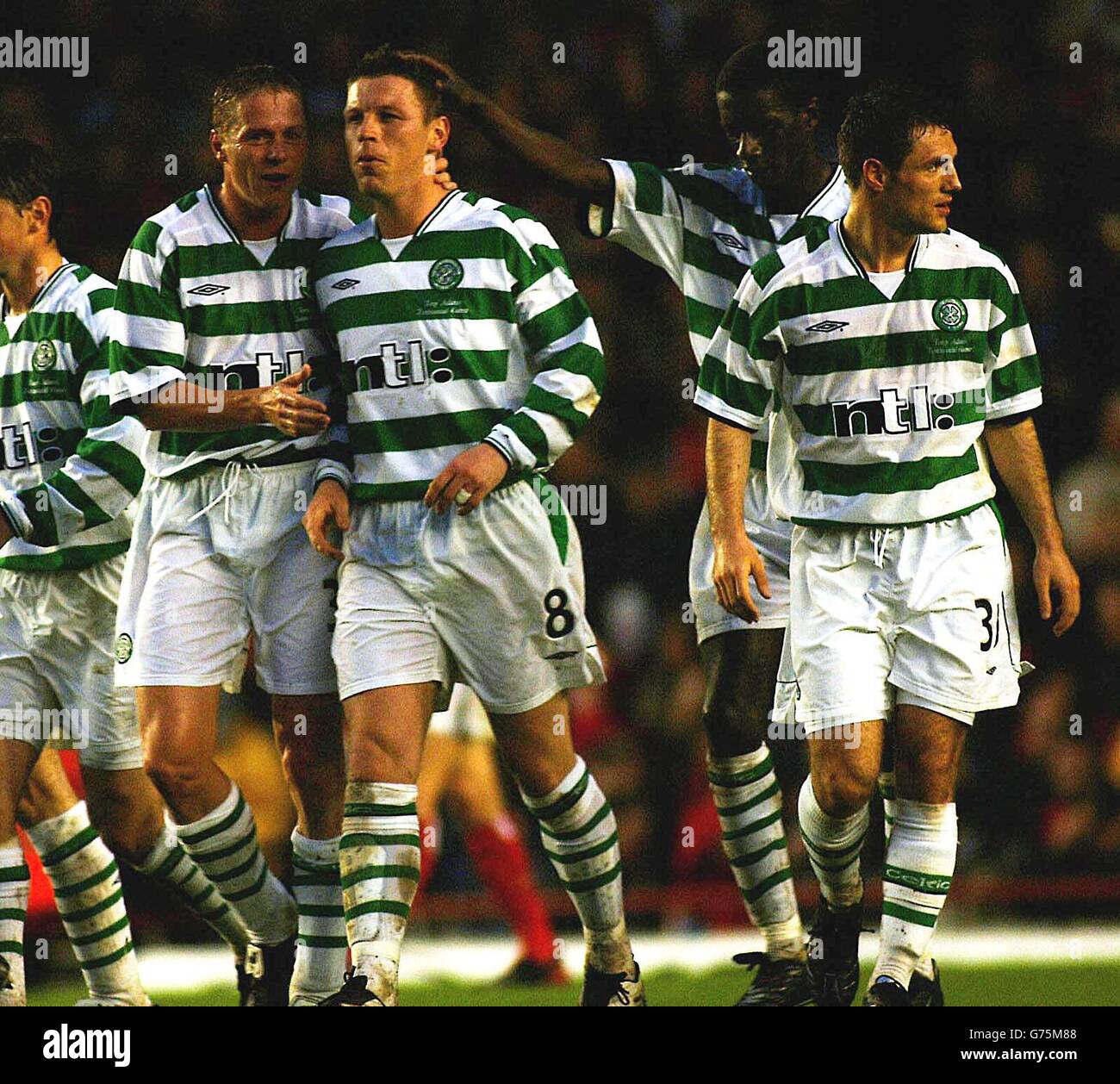 Sport football players alan thompson hi-res stock photography and ...