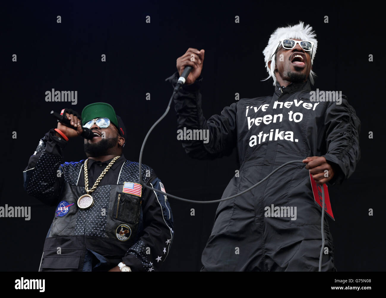 Antwan 'Big Boi' Patton (left) and 'Andre 3000' Benjamin of OutKast ...