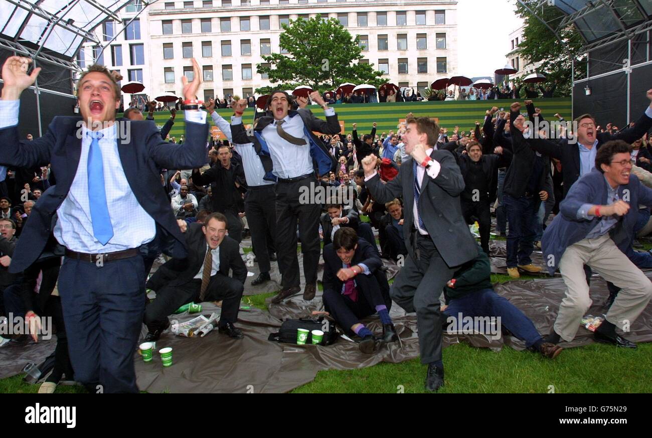 World Cup Football fans. Workers in the City of London celebrate at the ...