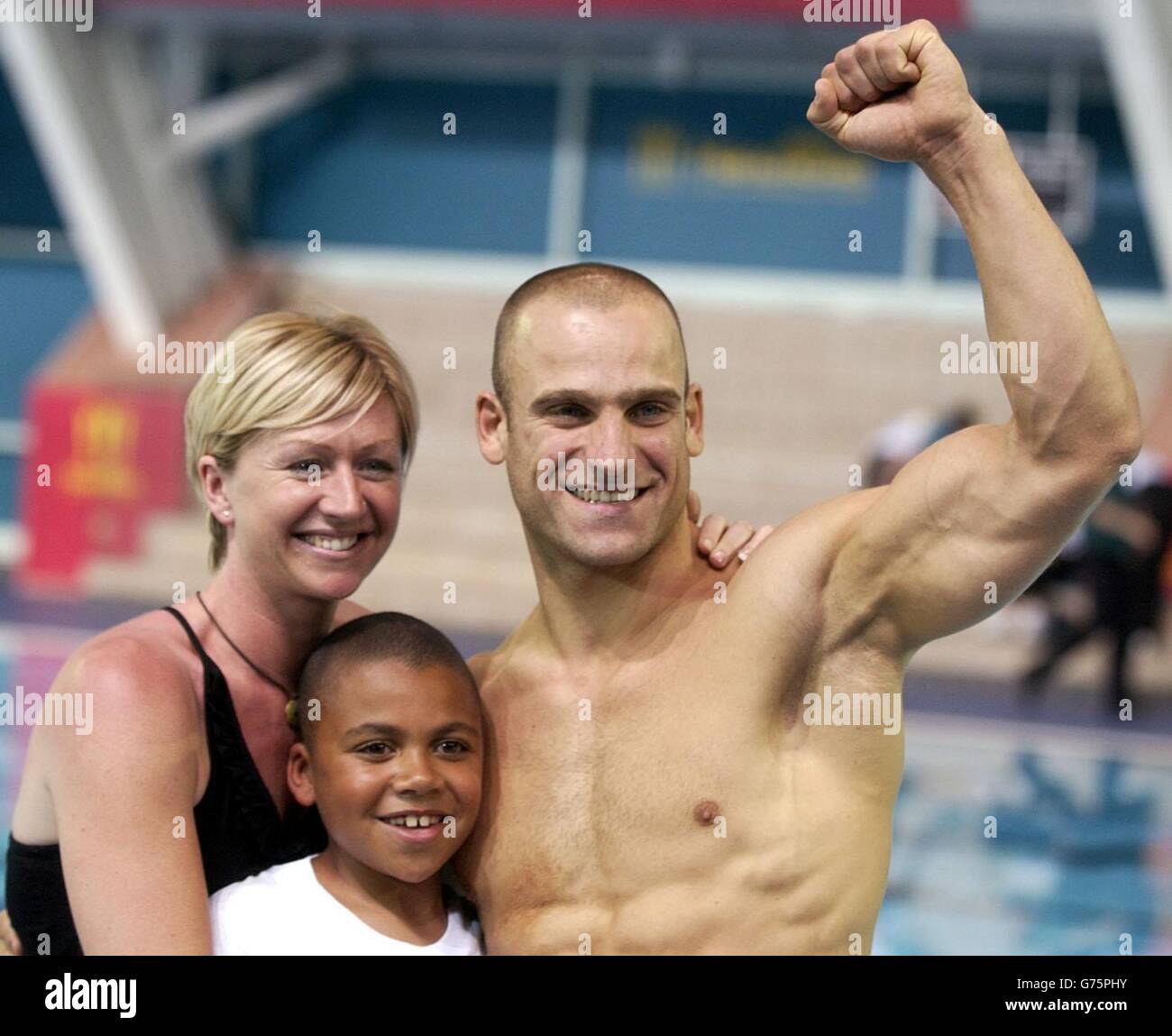 England's Tony Ally celebrates with wife Wendy and son Jacob after ...