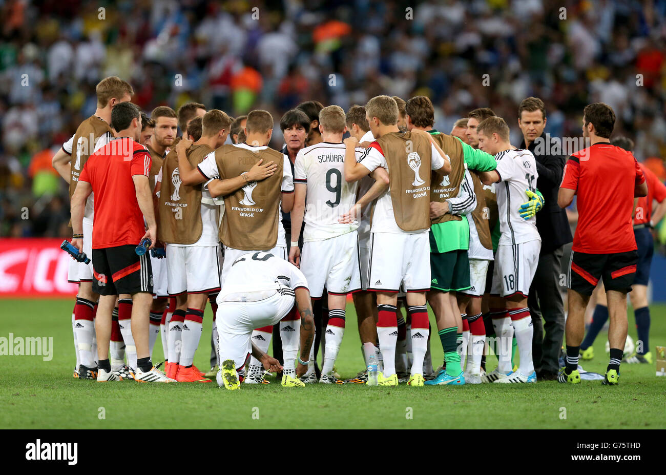 Football manager team talk hi-res stock photography and images - Alamy