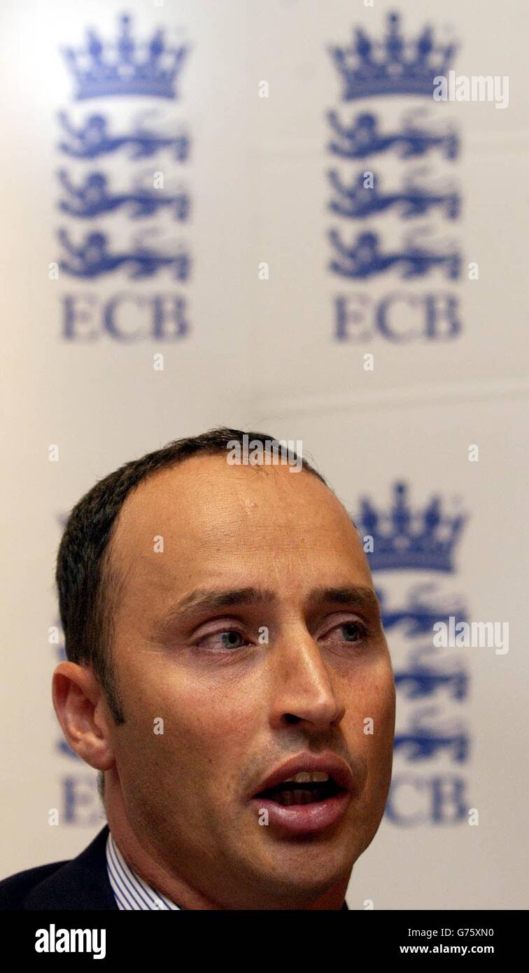 Nasser Hussain - Press Conference Stock Photo - Alamy