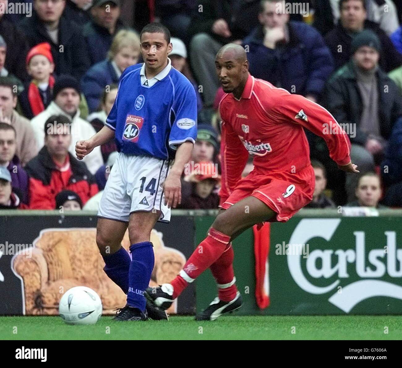 Football action nicolas anelka hi-res stock photography and images - Alamy