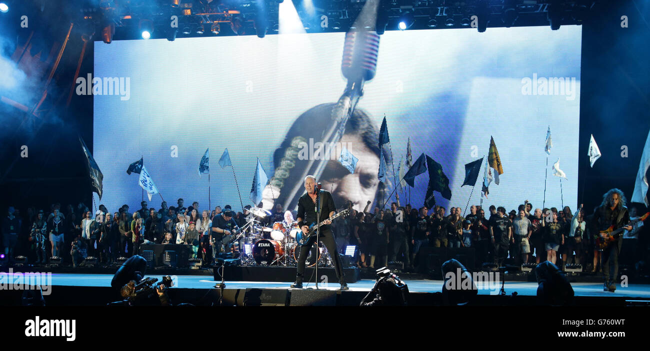 Metallica performing on the pyramid stage at the glastonbury festival ...